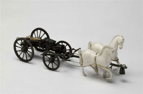 Jeu-jouet – Canon miniature du roi de Rome — Collection du Mobilier ...